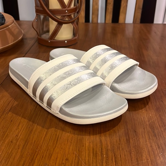 adidas | Shoes | Adilette Comfort Slides Sandals Shoes New White Silver ...